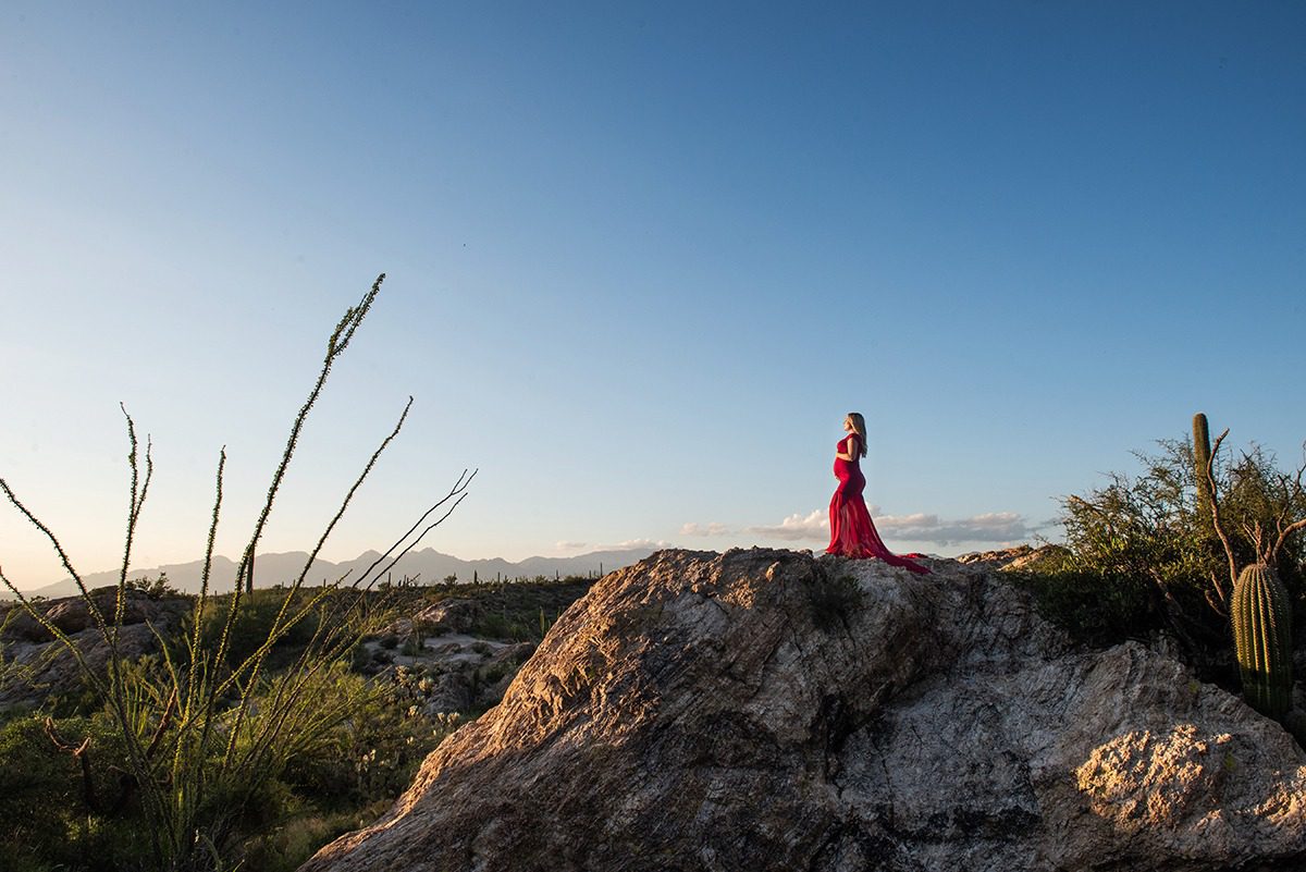 Dramatic Tucson Maternity Photos – Tucson Photographer